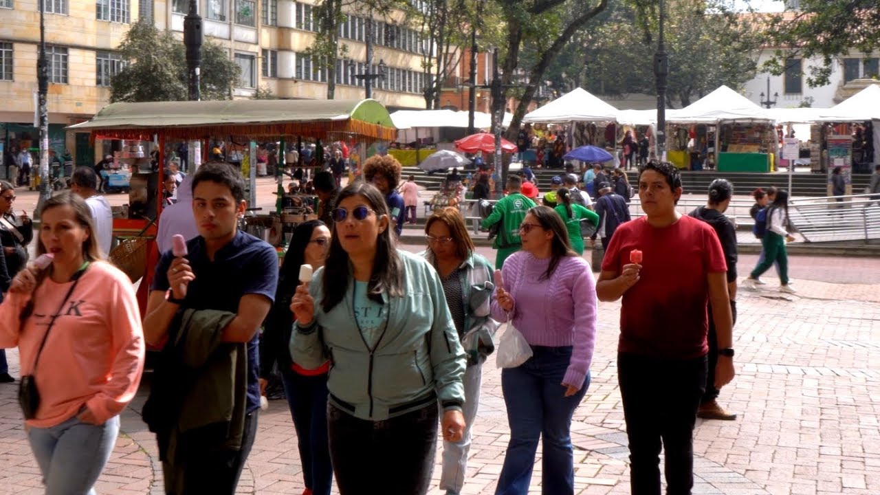 🇨🇴Walking in Bogota, Colombia | Virtual Walking Tour - YouTube