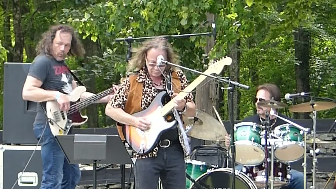 Scott Weis Band - Helpless (Tunes Along The Towpath 6/26/21) - YouTube ...