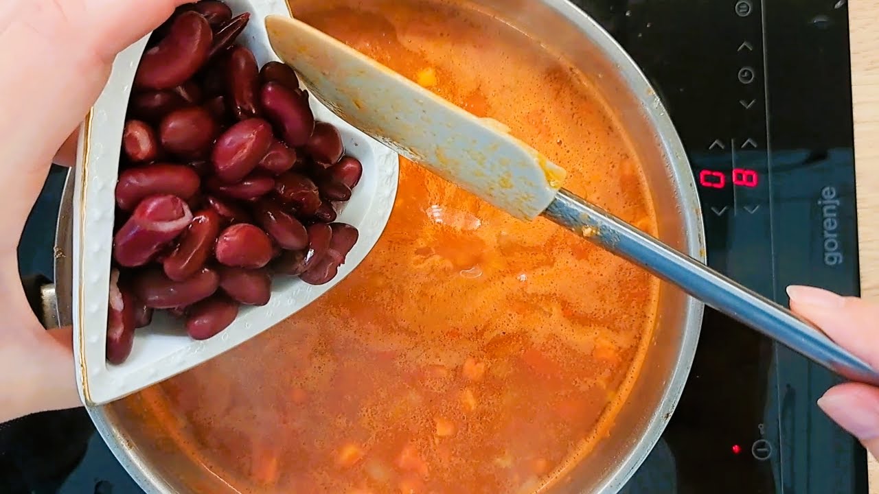 Chili Con Carne Soup (Step-by-step Recipe) Tex-Mex Cuisine - YouTube