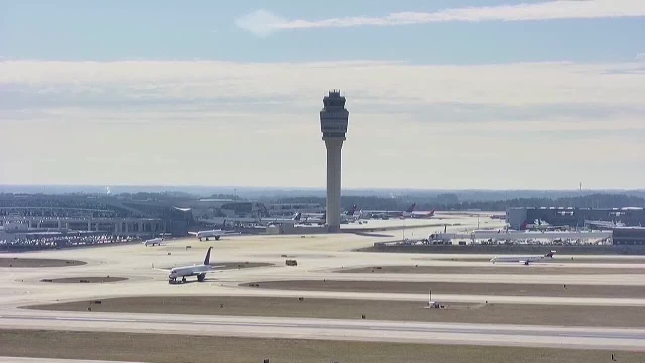 Delta flight declares emergency, returns to Atlanta after haze reported ...