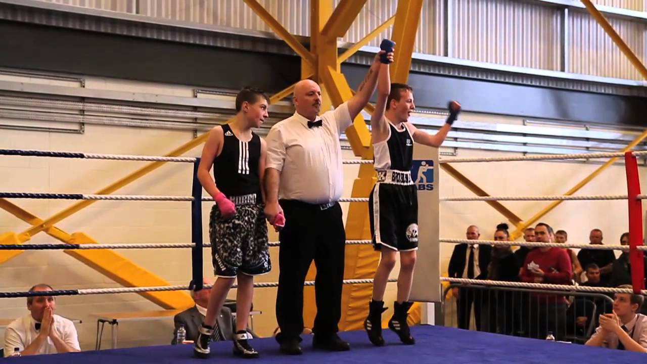 2013 Boxing Scotland Novice Finals Highlights - YouTube