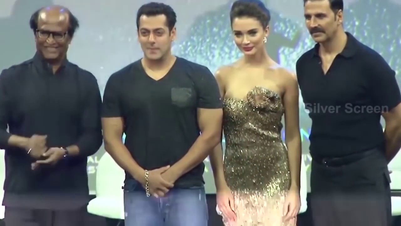 Amy Jackson in front of Salman Khan At Launch Of Robot 2.0 First Look ...