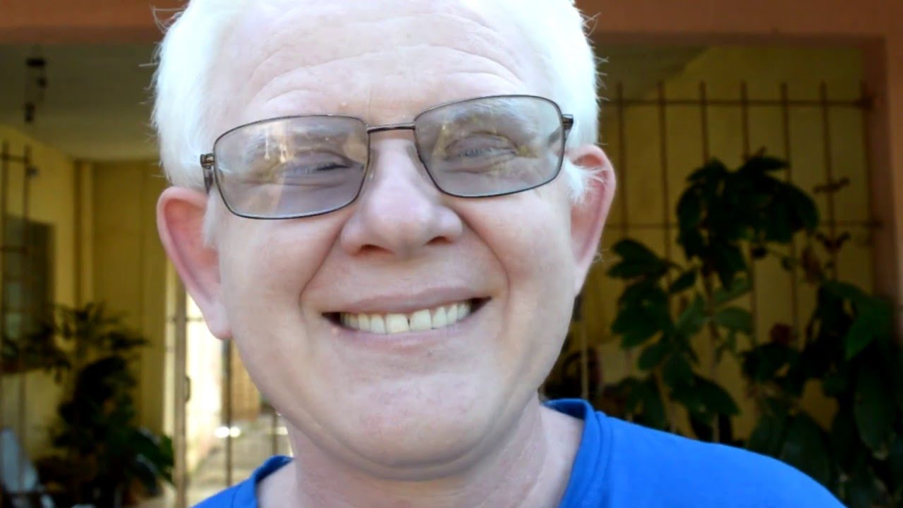 Roberto Rillo Bíscaro - MORADORES #1 - YouTube