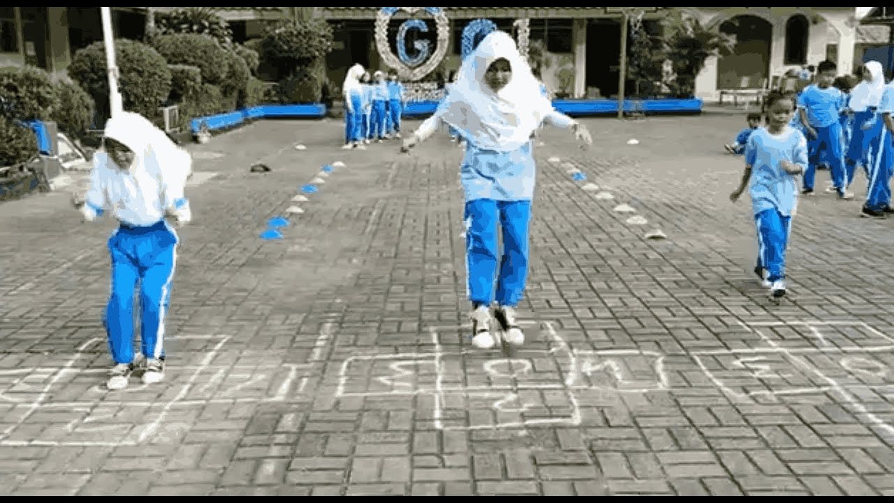 Gerak Lokomotor Berlari dan Melompat Kelas 2 SD #geraklokomotor # ...