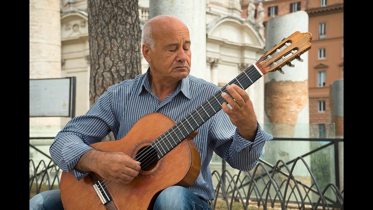 Street Musicians of Rome Italy - YouTube