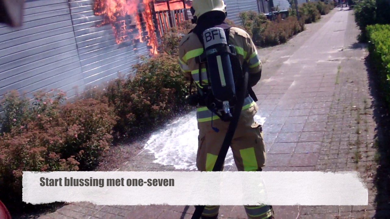 DUTCH FIREFIGHTERS - SCHUURBRAND. #10 - YouTube