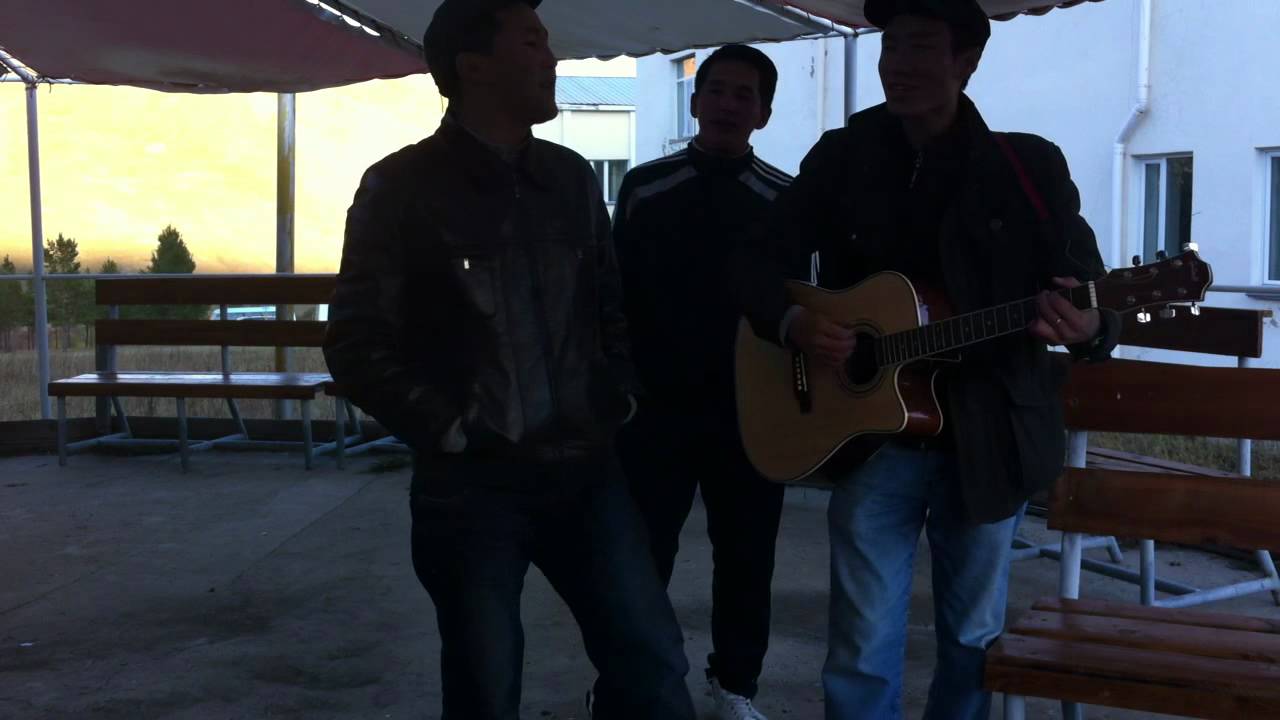 Nomin talst - Chi cover by tulgaa - YouTube