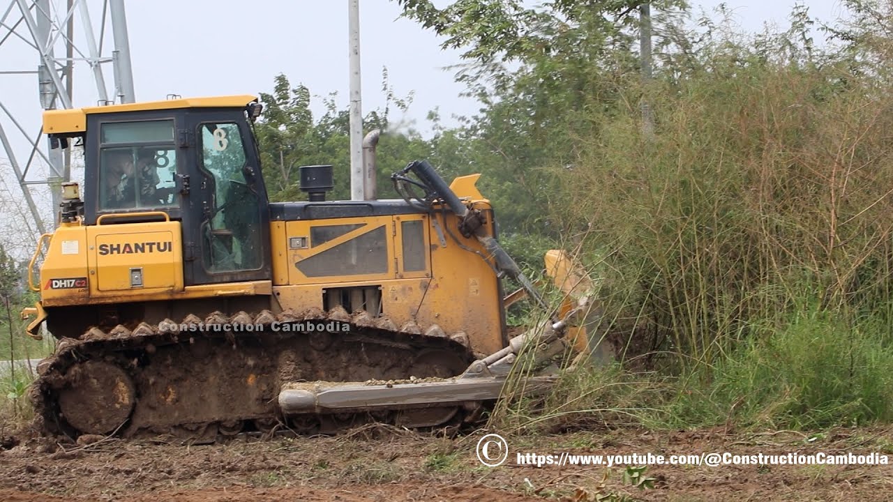 Heavy Shantui DH17C2 Bulldozer Clean Up Land - YouTube