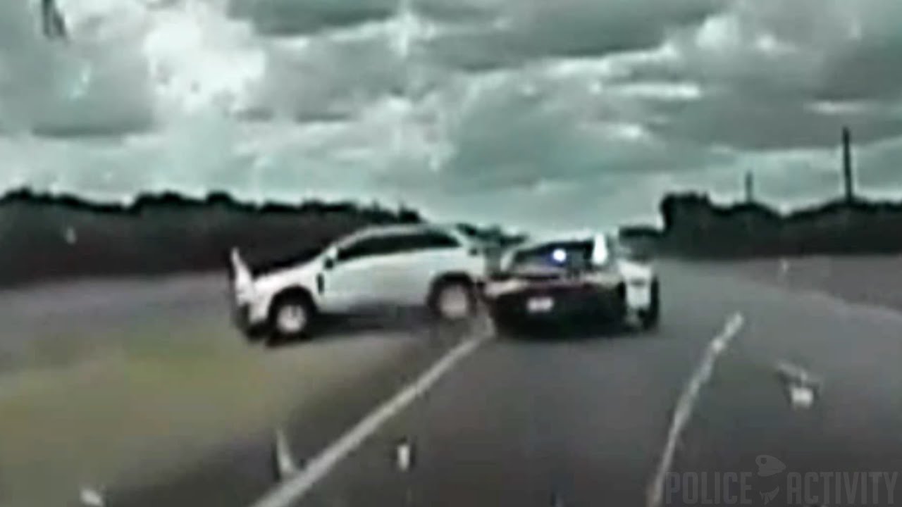 Dashcam Shows Police In Wild High Speed Chase With Robbery Suspects ...