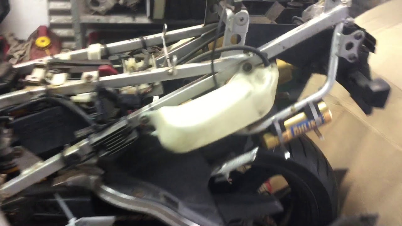 SUZUKI VJ22 RGV250 1990 ENGINE 48S6242 M784 - YouTube
