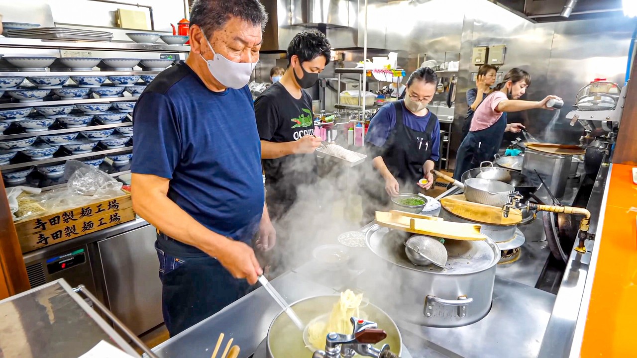 Family-run Tonkotsu Ramen! A ramen shop run by a close-knit family ...