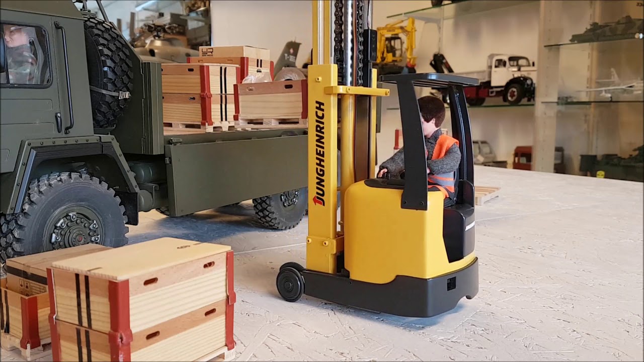 Schubmaststapler - YouTube