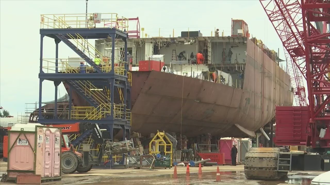 Eastern Shipbuilding Group lands contract to build 4 new tugboats - YouTube