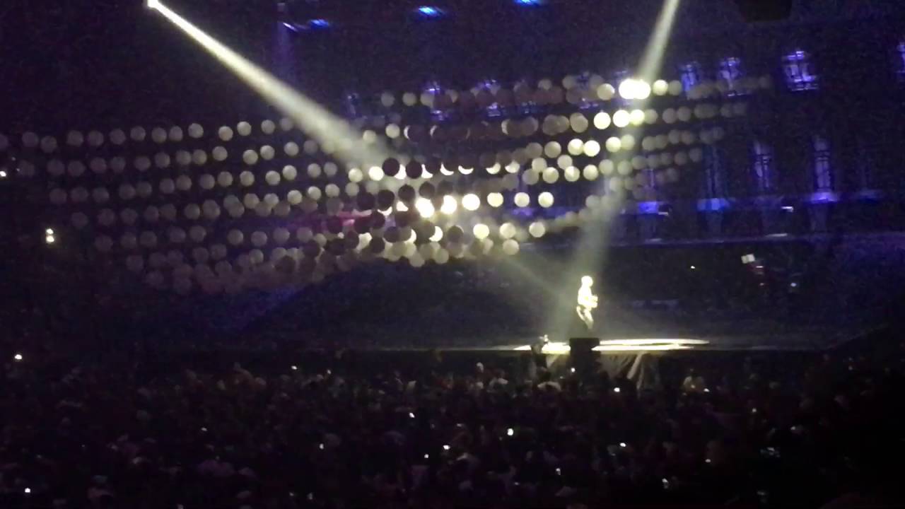 Drake - Right Hand/For Free (Live at the American Airlines Arena of ...