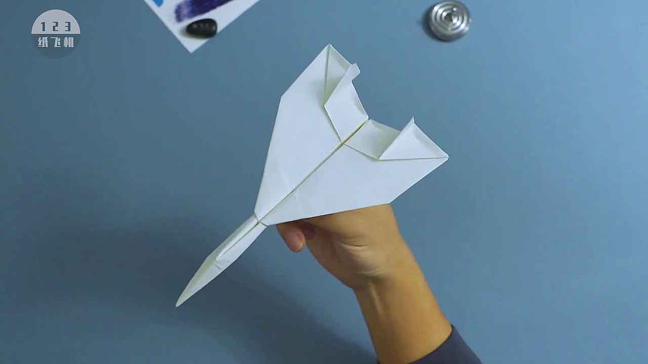 Valkyrie In A Simulated Paper Airplane! It Looks So Cool When Flying ...
