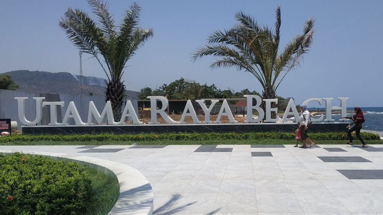 Pantai Utama Raya, Situbondo - YouTube