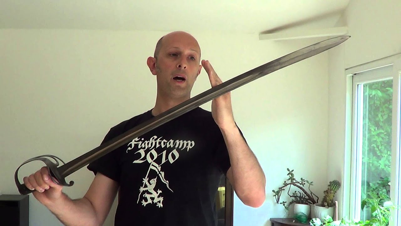 Length of sharpening on different swords historically - YouTube