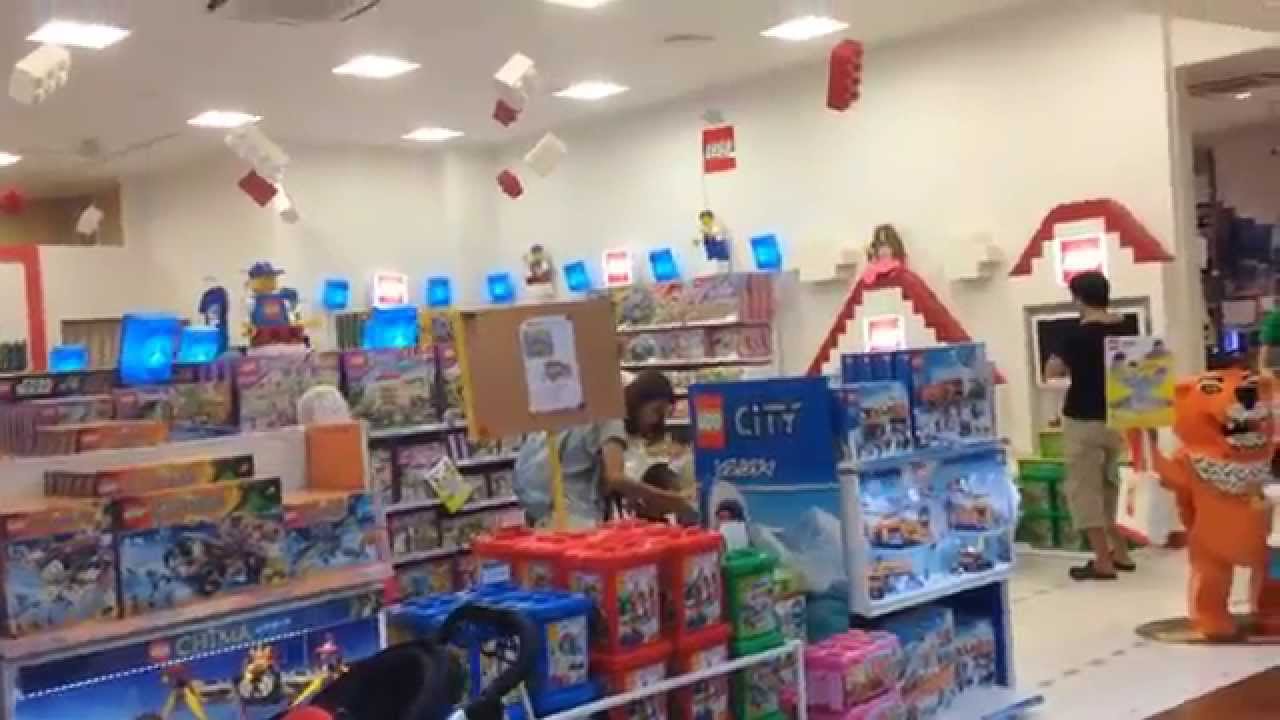 Visit to Japanese Lego store (7/13/14) - YouTube