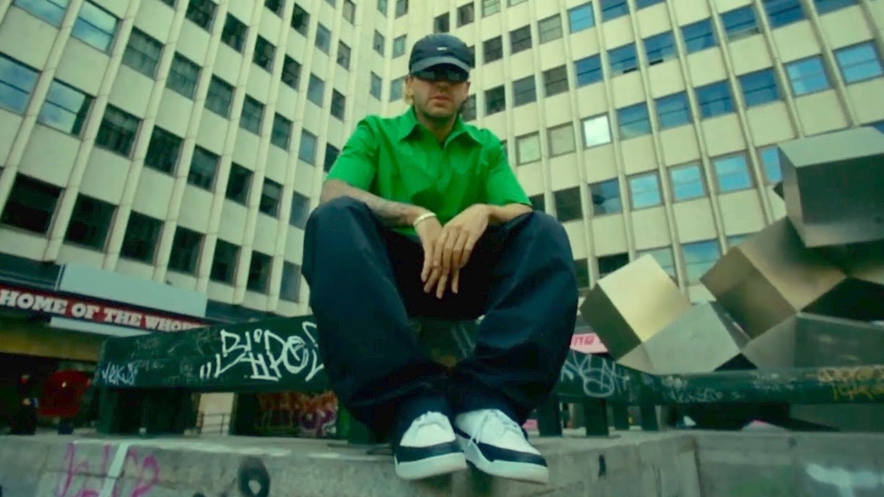 Feid "QUEMANDO CALORÍAS" (Video Musical) - YouTube