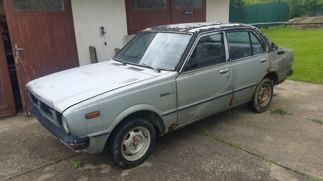 Rusty 1979 Toyota Corolla KE30 Deluxe start - YouTube
