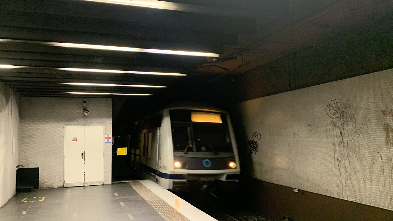 [Paris] arrivée RER-A MI2N ALTEO en gare de Paris-Gare-de-Lyon - YouTube