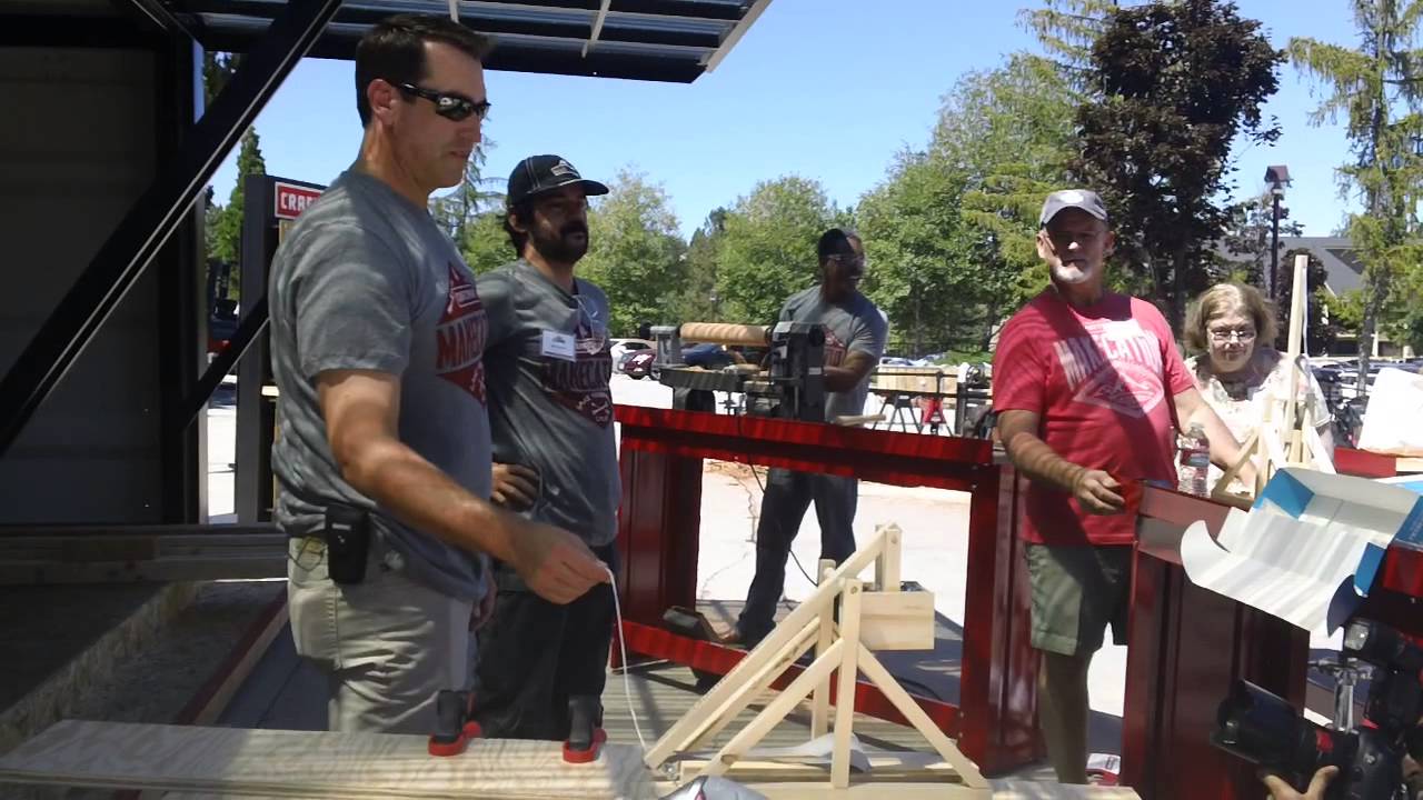 Rob Riggle Pulls the Trigger on a Trebuchet - YouTube