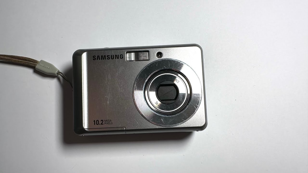 Samsung ES15 Silver Digital Camera - YouTube