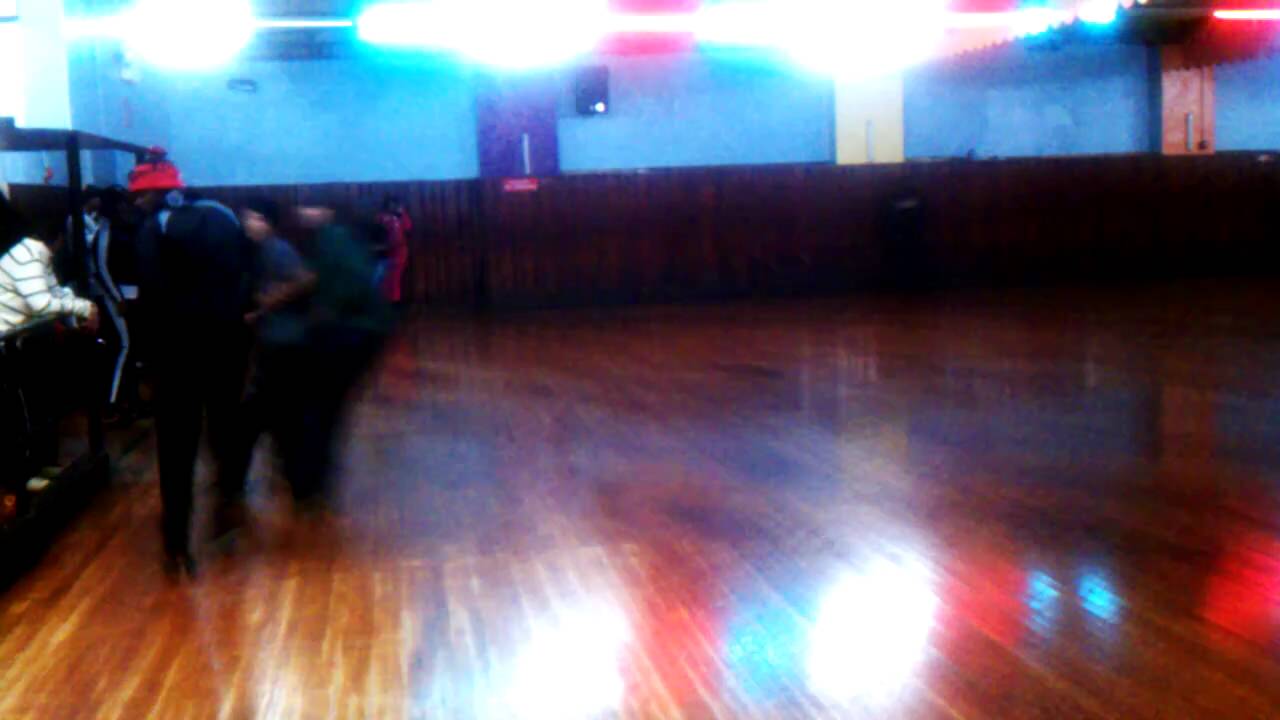 elmwood skating rink 12.28.10 pt2 - YouTube