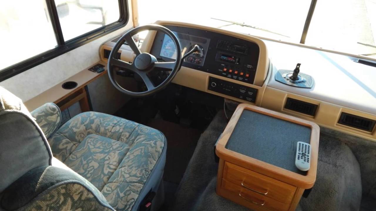 1996 36 ft. Bounder by Fleetwood - YouTube