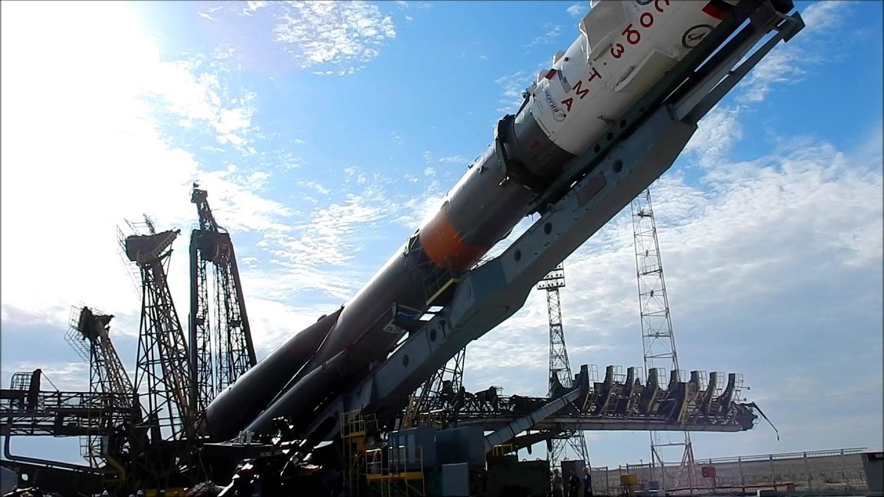 The installation of Soyuz rocket to the Gagarin launch pad (43S TMA-17M ...