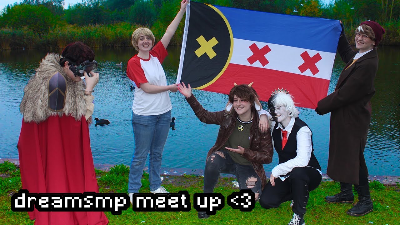 Going to a DreamSMP cosplay meet as Tubbo - YouTube