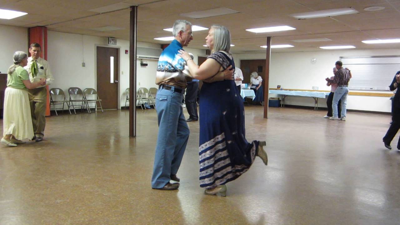 50 DEBBIE ELSER CUES "MOON SHINE" TWO-STEP ROUND DANCE - YouTube