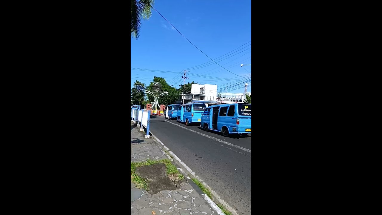 🔴LIVE REPORT - Suasana lalu lintas di seputaran Zero Point Manado pagi ...