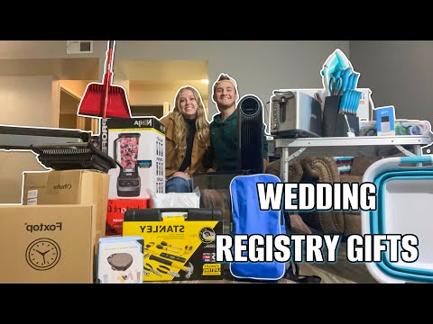 How does a wedding registry at Target function?