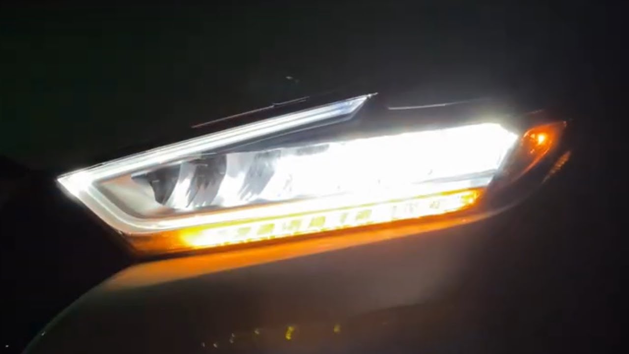 2022 Nissan Maxima SR LED Front Turn Signals in Action with Izzy ...