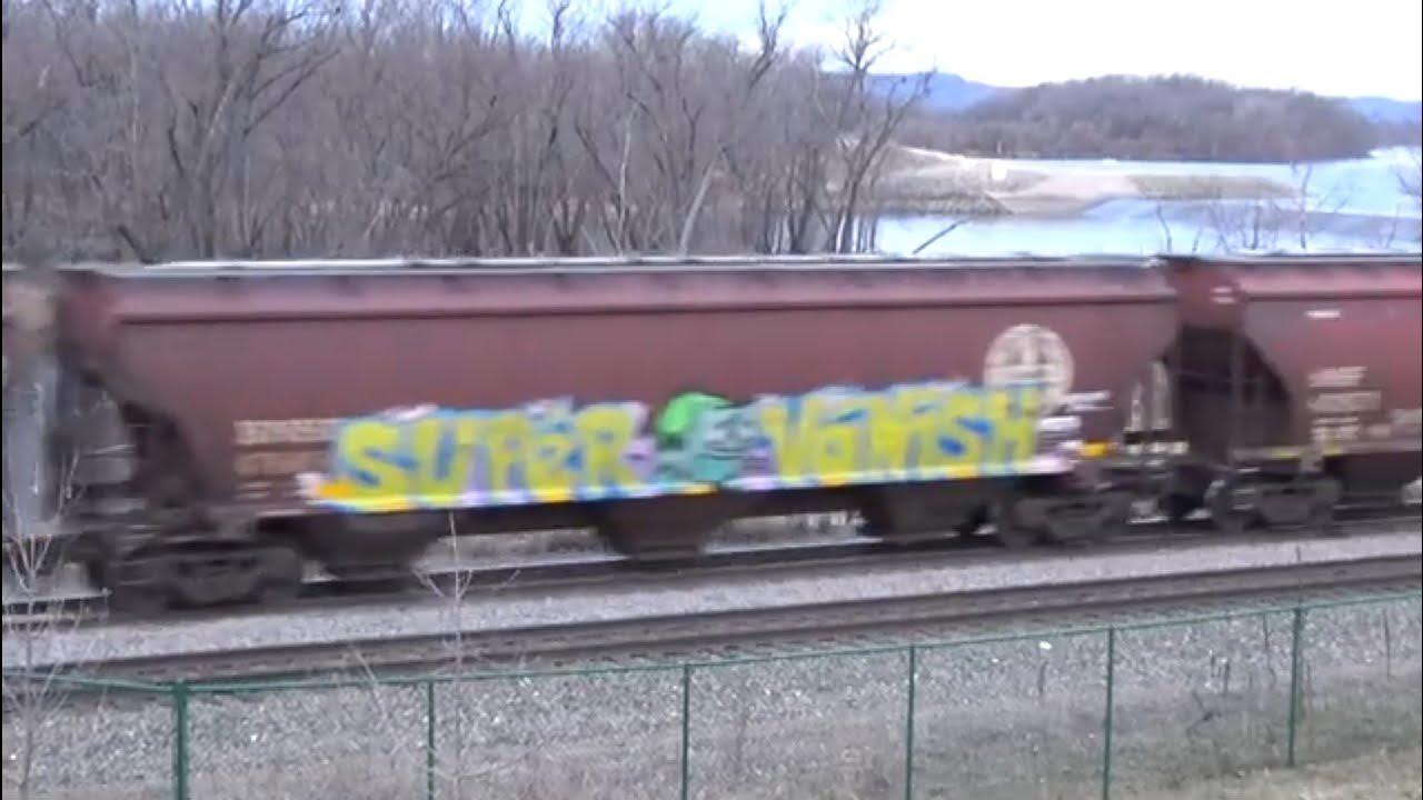 BNSF Eastbound Grain Train 3/16/24 Onalaska, WI - YouTube