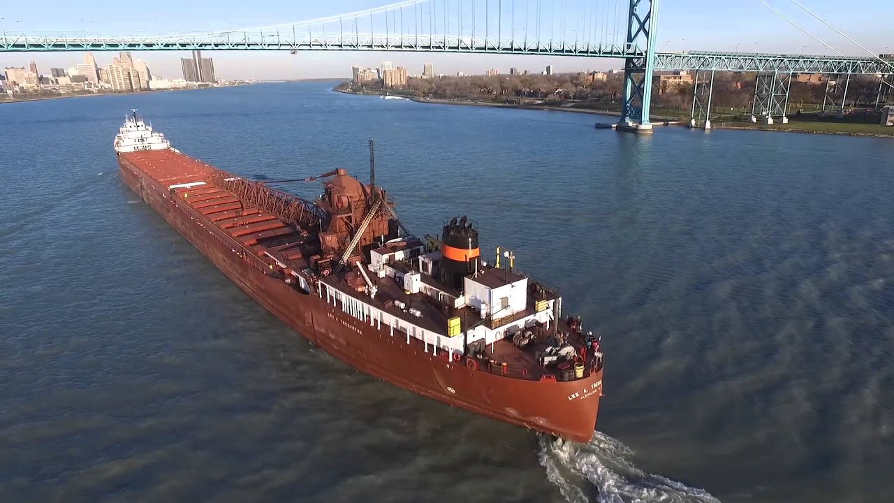 Detroit River Freighters November 2015 - YouTube