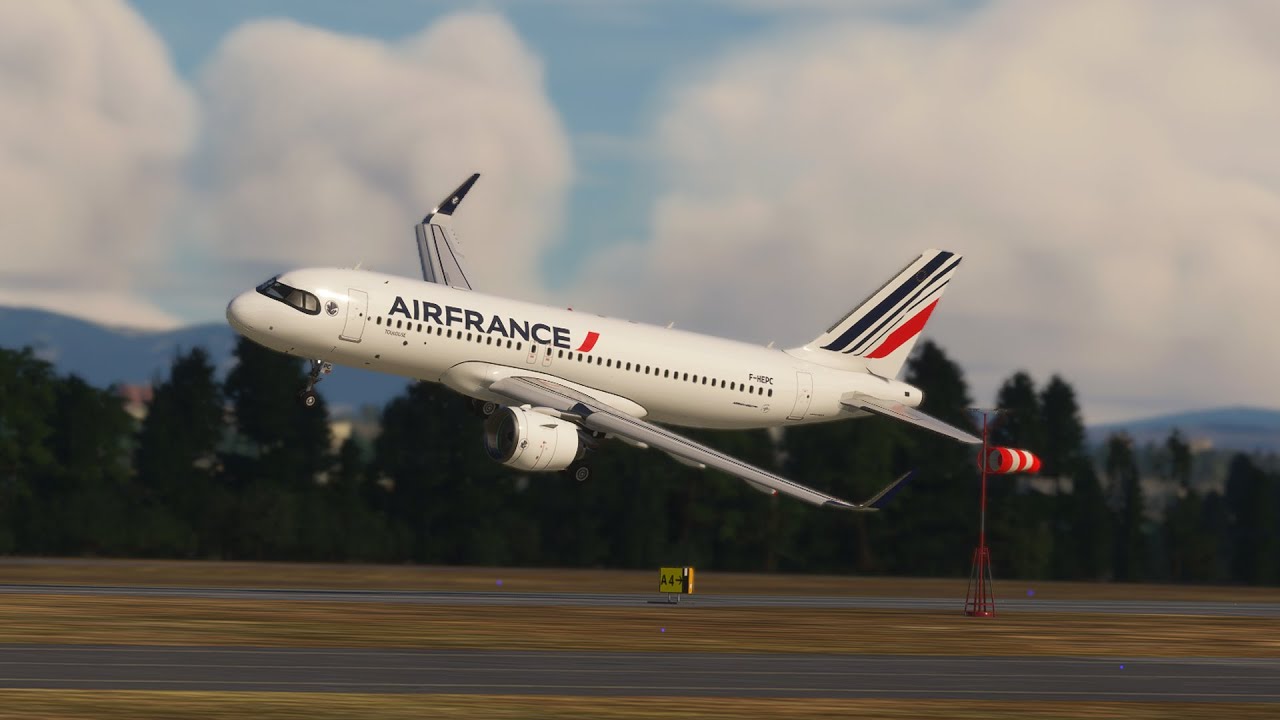 AMAZING LANDING!!! AIRBUS A320 Landing At Airport MFS2020 - YouTube