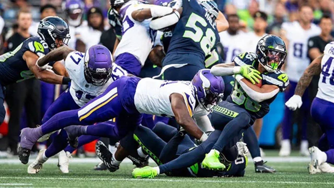 Seahawks’ Cade Johnson carted off the field, hospitalized after likely ...