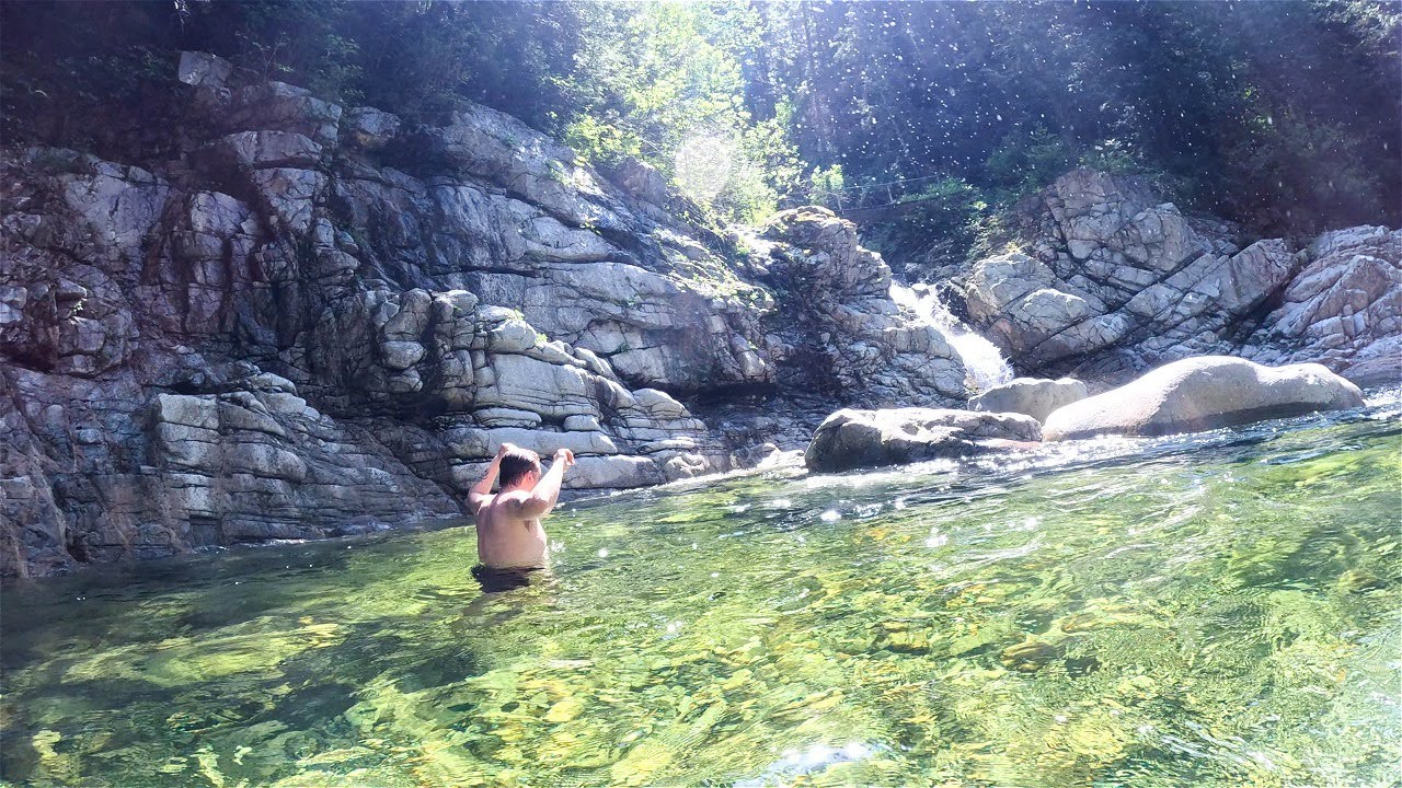 Sunny Solaces at Norrish Creek | Cliff Jumps - YouTube