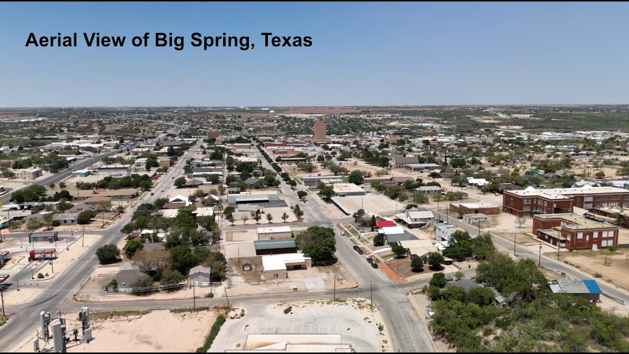 Aerial View of Big Spring, Texas taken with a DJI Air 3 - YouTube