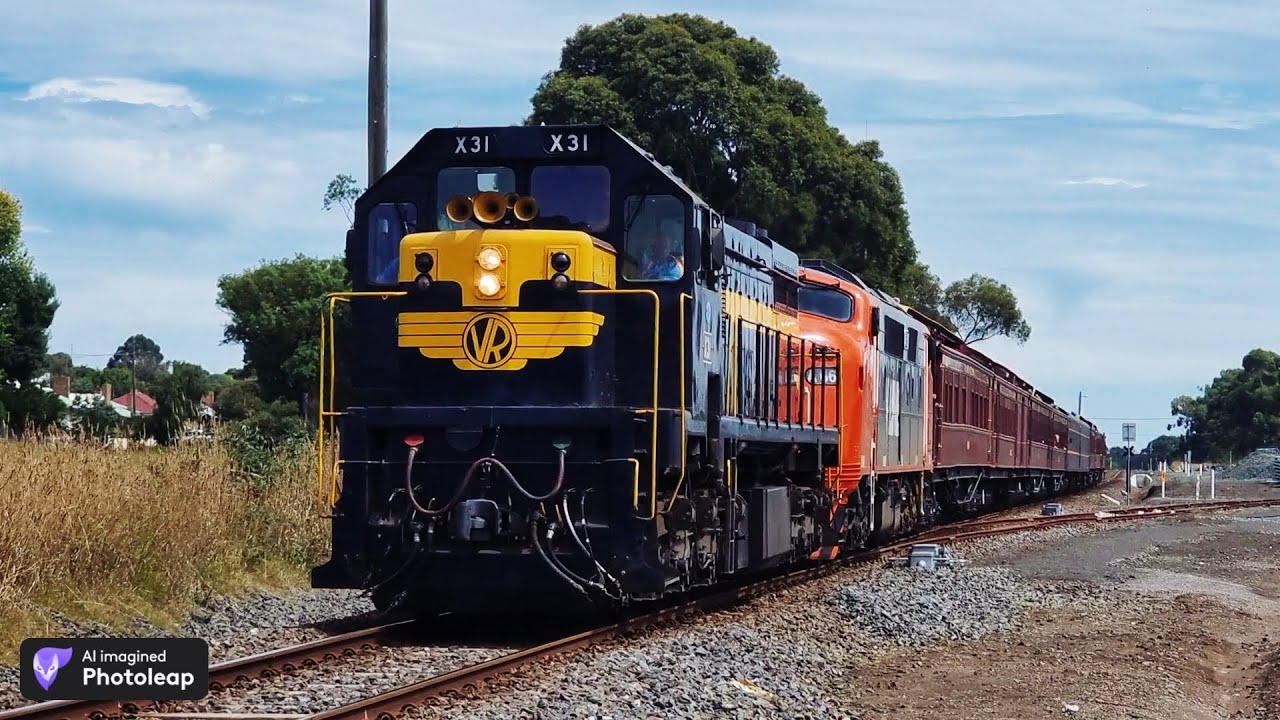The Warrnambool Royal Shuttles: SRHC classic Locos speed along the line ...