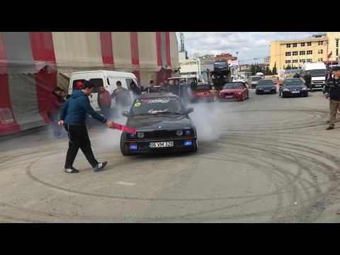 YANLAMAYA ÇALIŞAN BMW 318i’YE DERS VEREN E30 !!!  ( YANLAMAK )