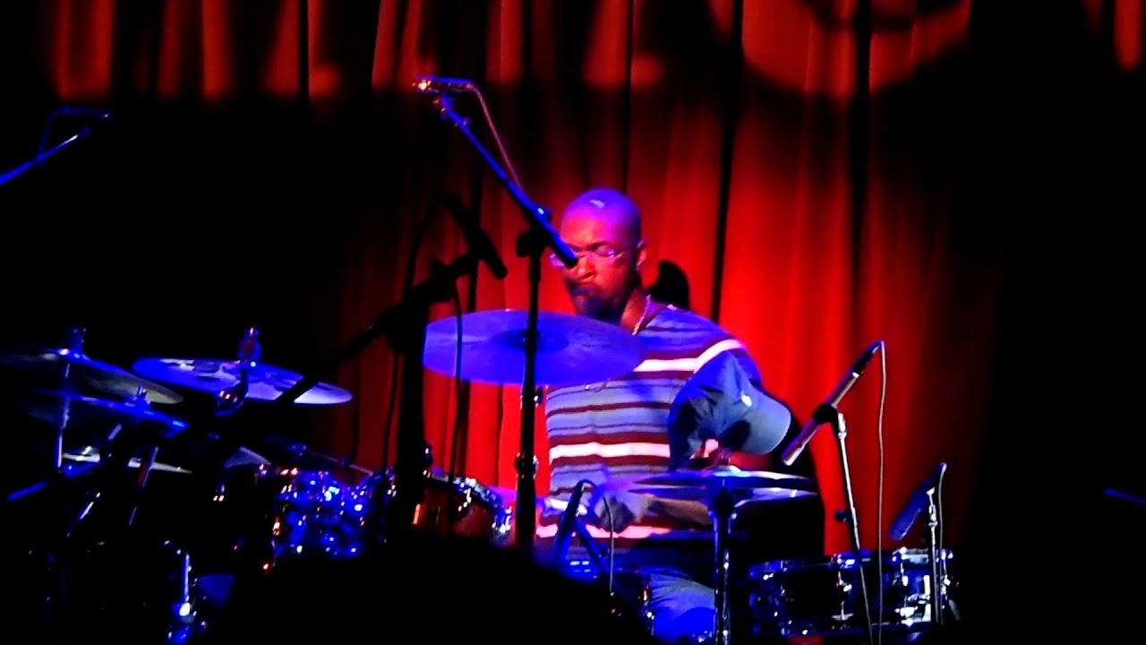 Awesome Drummer - Spyro Gyra - YouTube
