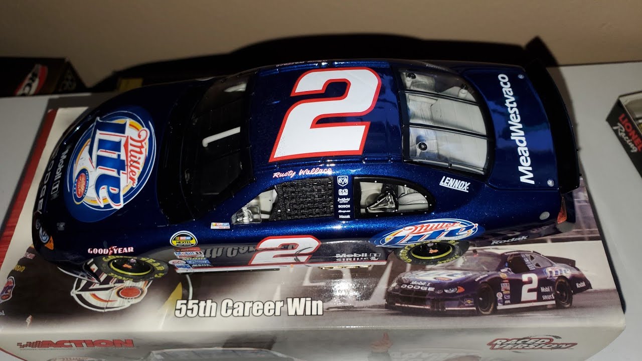 Diecast review on Rusty Wallace's 2004 Martinsville raced version 1/24 ...