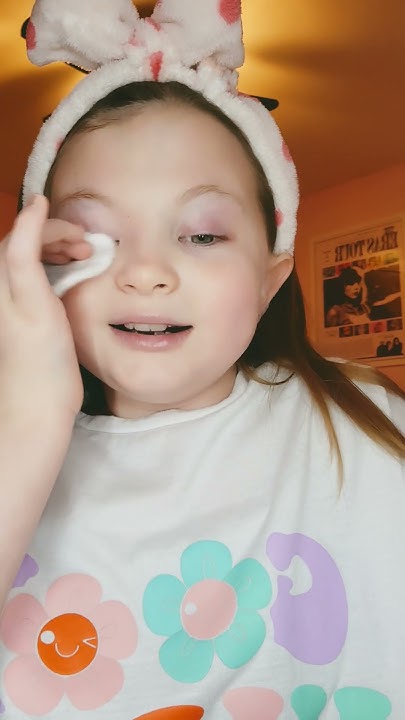 Take off my makeup with me - YouTube