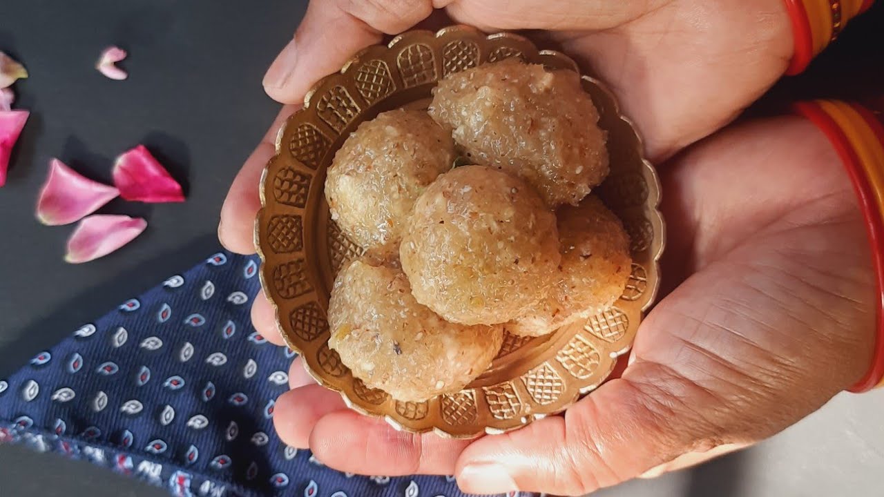 सर्दियों में बनाएं टेस्टी आंवला के लड्डू| Amla ladoo | Indian ...