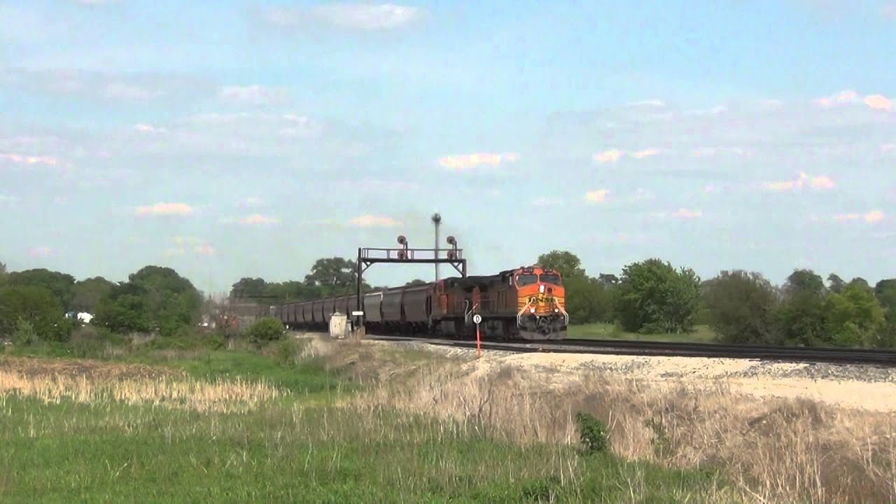 BNSF 4113 West at Edelstein Hill 5/23/15 (HD) - YouTube
