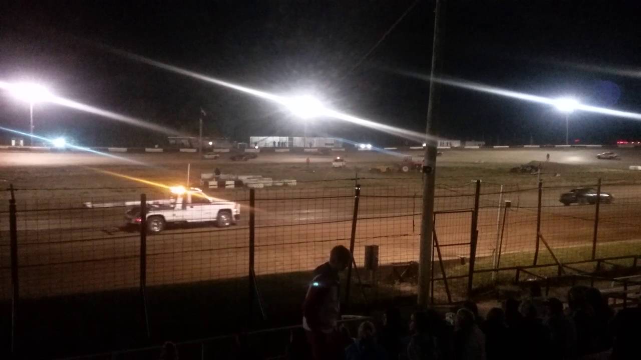 Hornet Feature Fayette County Speedway - YouTube