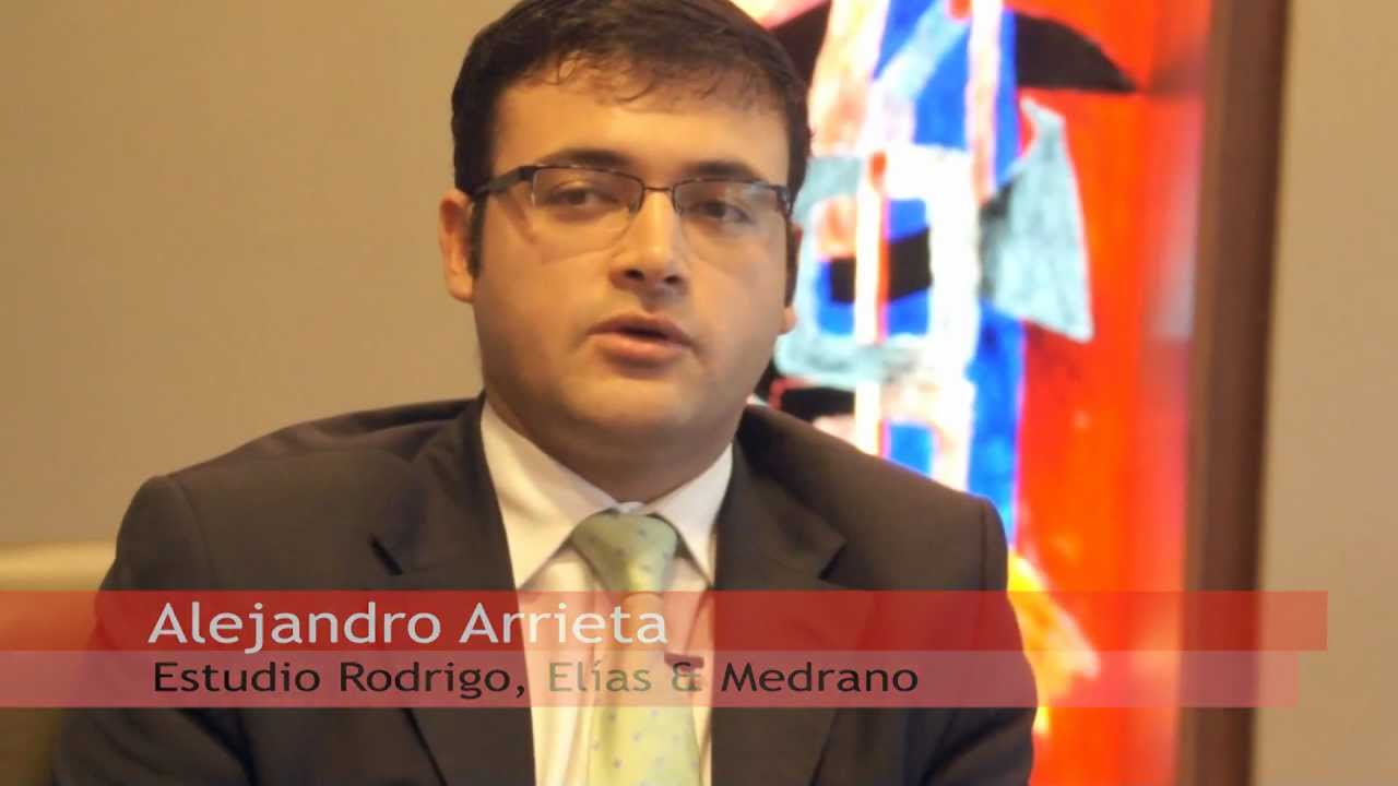 Alejandro Arrieta | Graduado de Derecho - YouTube